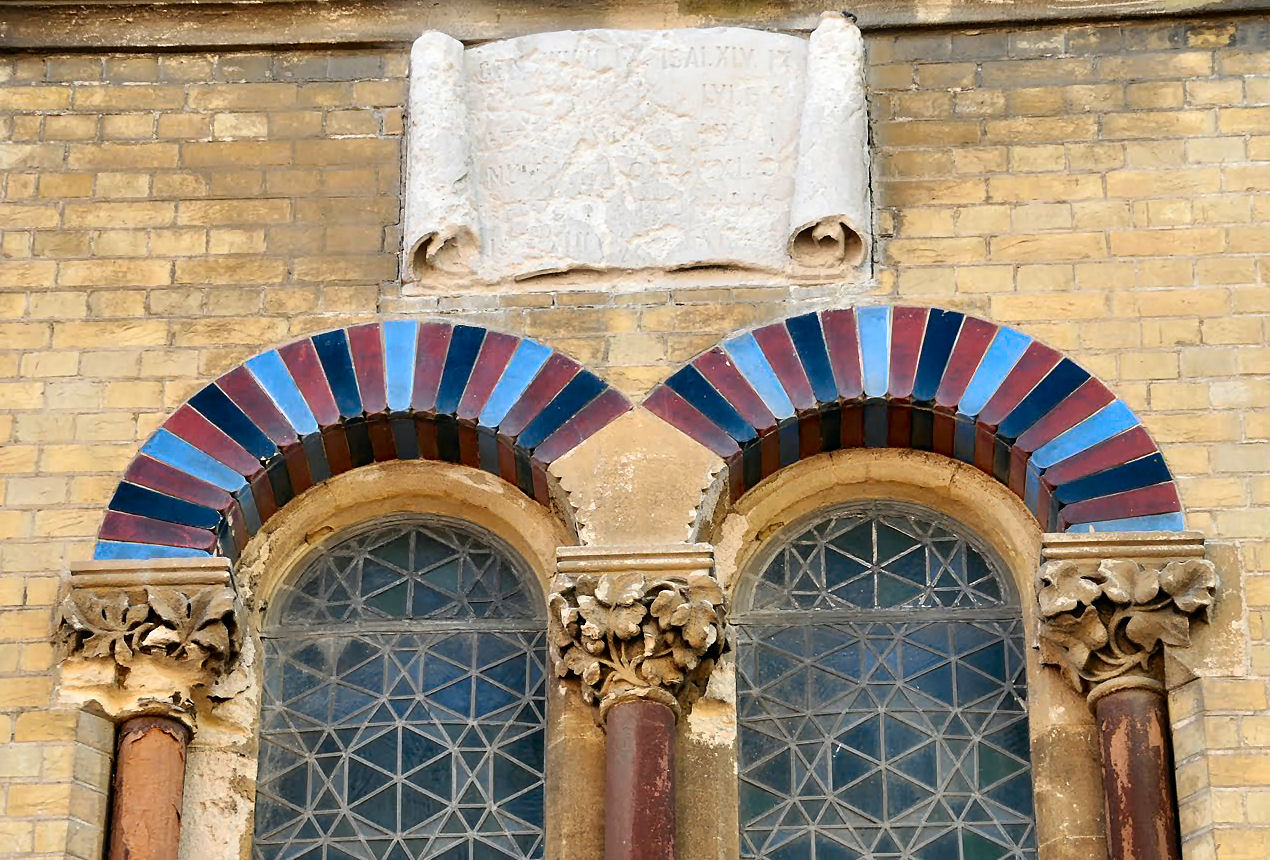 Middle Street Synagogue: Exterior Grade II | Listed buildings | My ...
