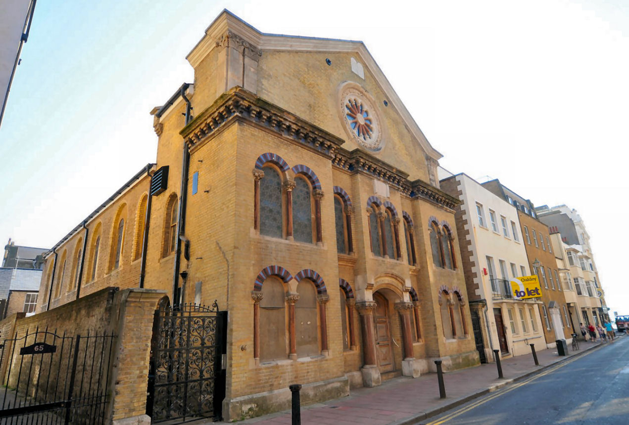 Middle Street Synagogue: Exterior Grade II | Listed buildings | My ...